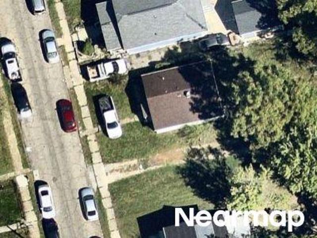 S Oakley Ave