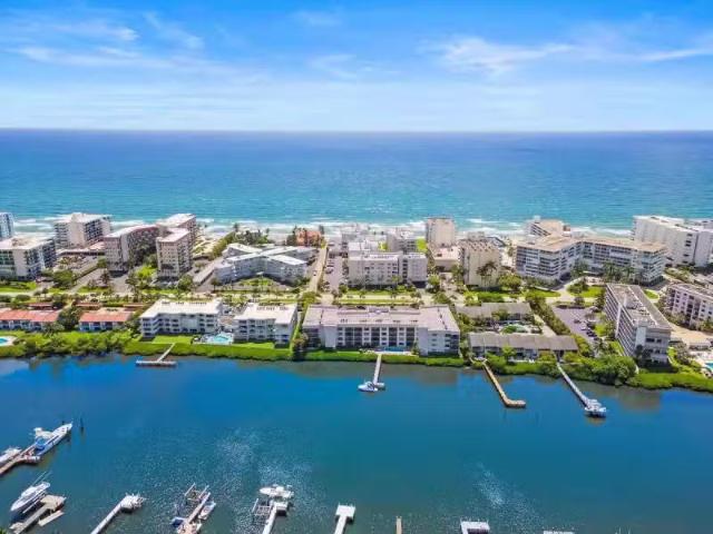 S Ocean Boulevard, South Palm Beach, FL 33480