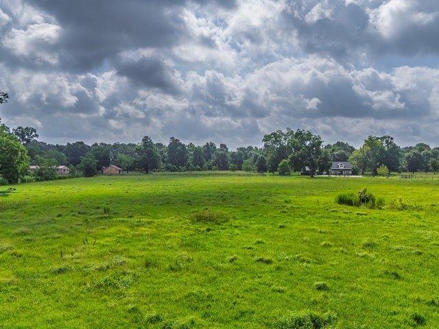 S Of Ford Ave, Dayton, TX 77535