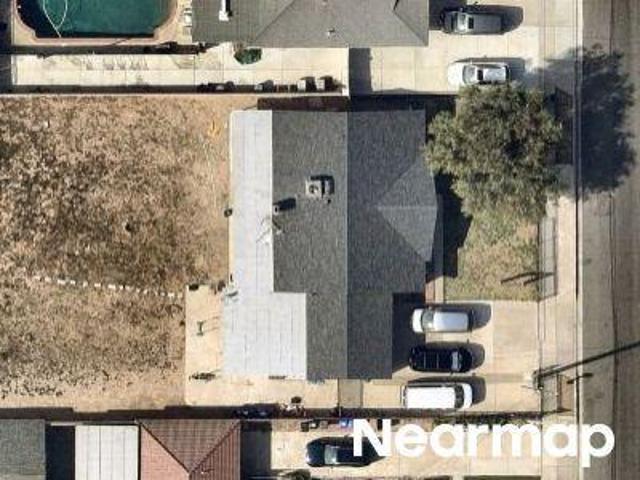 S Acacia Ave