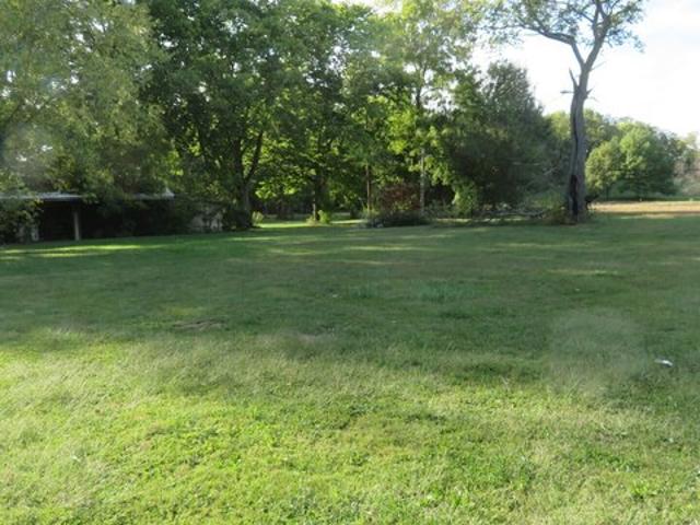 S Academy Way, Ladoga, IN 47954