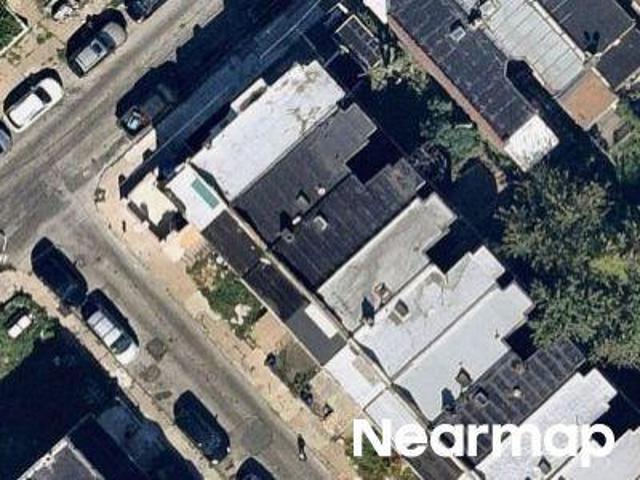 S Aikens St