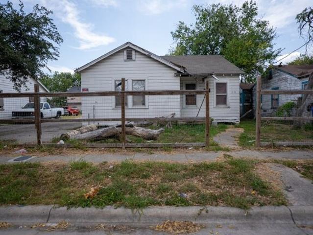 S Alameda St, Corpus Christi, Home For Sale