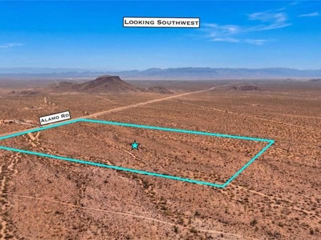 S Alamo Rd, Yucca, AZ 86438