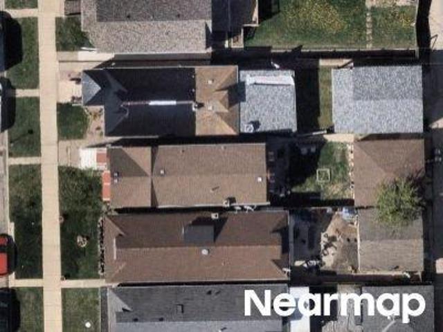 S Artesian Ave