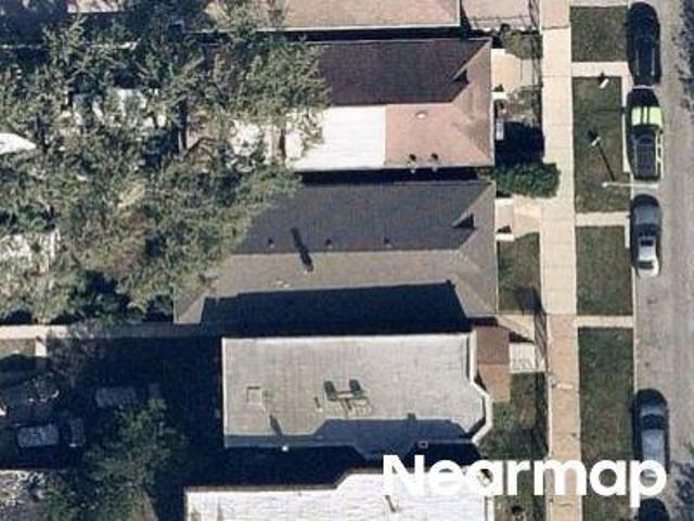S Artesian Ave