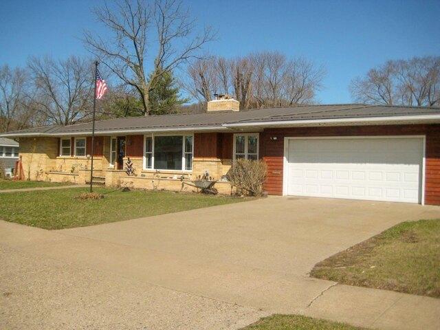 S Buchanan St, Prairie Du Chien, Home For Sale