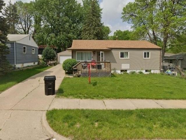 S Bahnson Ave, Sioux Falls, Home For Sale