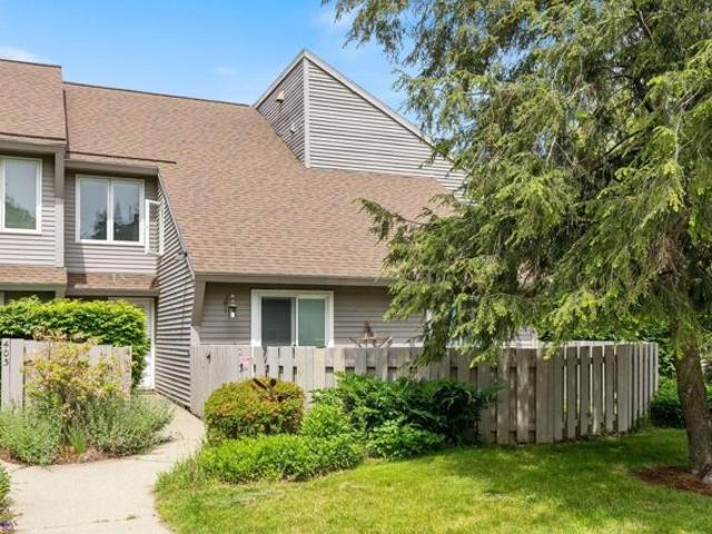 S Beach Rd Units And,south Burlington, Condo For Sale