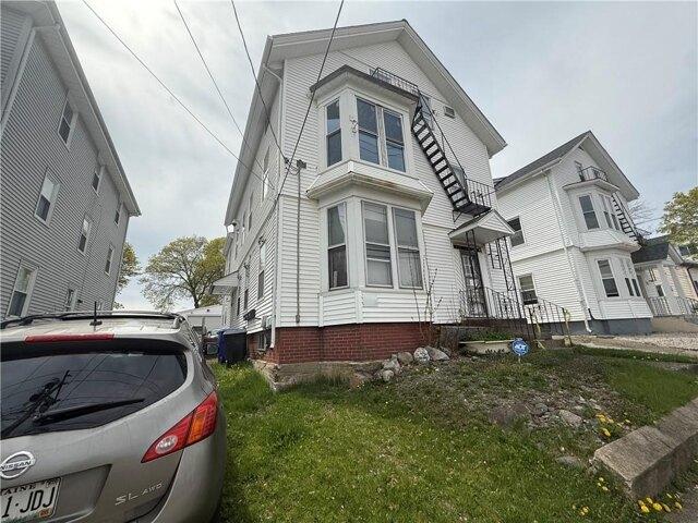 S Bend St, Pawtucket, Home For Sale