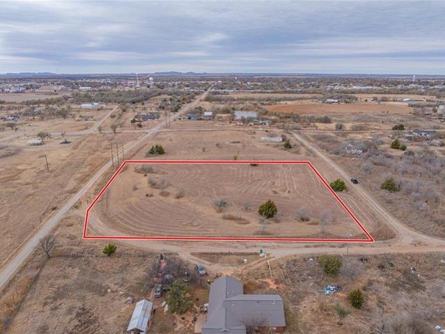 S Blaine St/ 3rd, Hobart, OK 73651