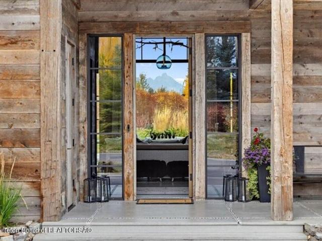 S Blue Crane Dr, Jackson, Home For Sale