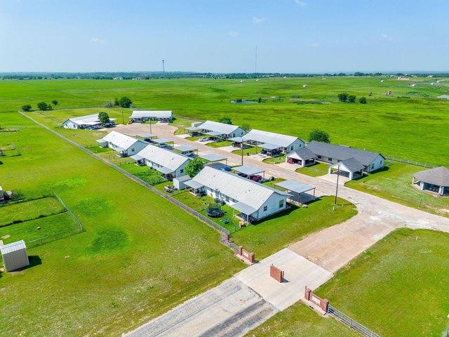 S Blue Meadows Ct, Weatherford, TX 76088