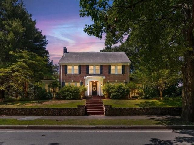 S Border Rd, Medford, Home For Sale