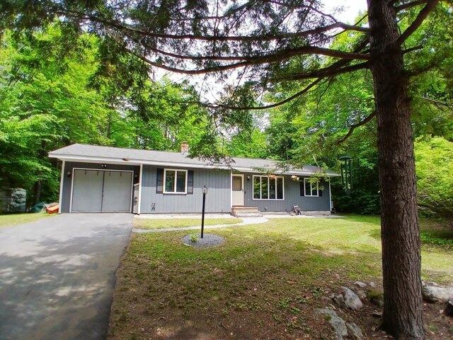 S Brook Cir, Newbury, Home For Sale