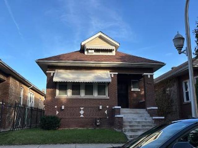 S Carpenter St