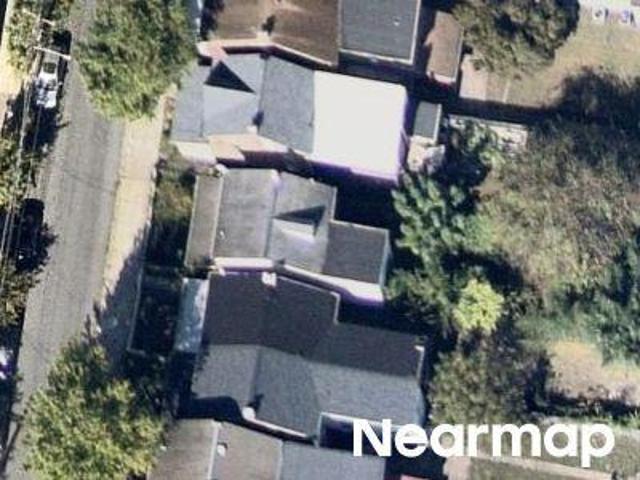 S Charlotte St