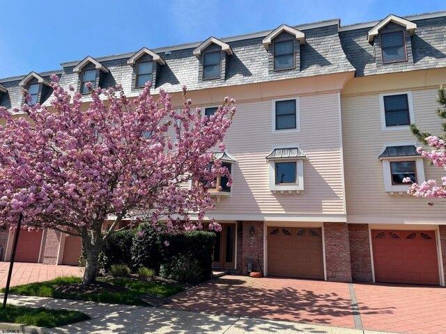 S Clermont Ave Apt,margate, Home For Sale