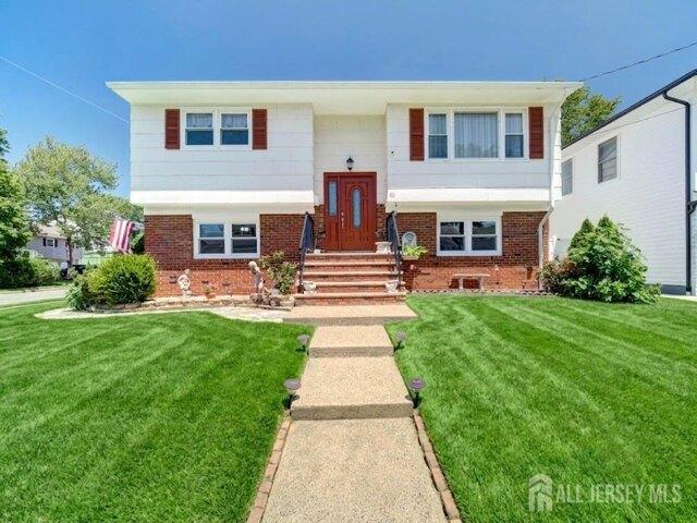 S Cliff Rd, Colonia, Home For Sale