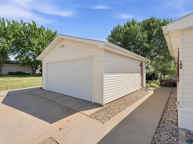 S Cory Pl, Sioux Falls, SD 57110