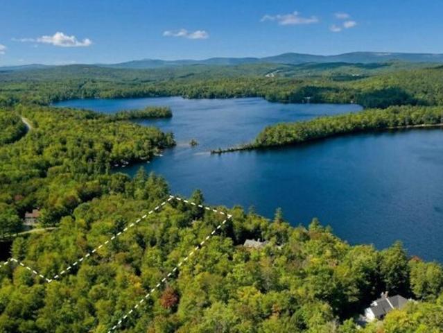 S Cove Rd, New London, Home For Sale
