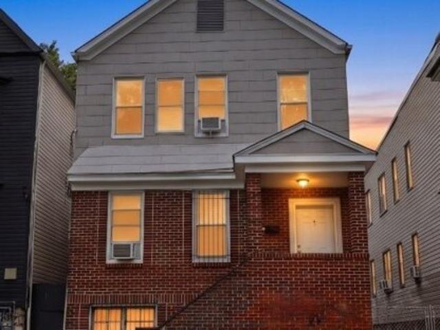 S Devine St, Newark, Home For Sale