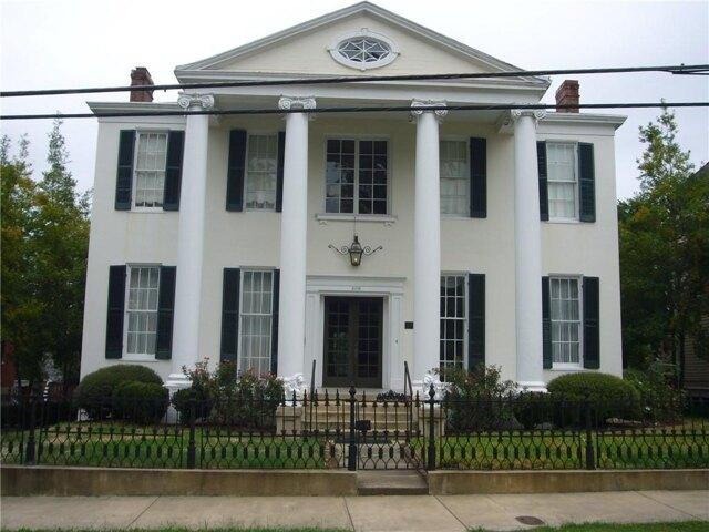 S Dr Ml King St, Natchez, Home For Sale
