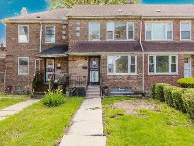 S Eberhart Ave