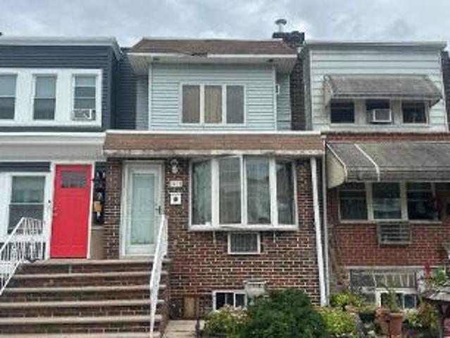 S Edgewood St