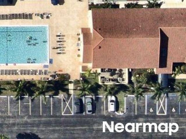 S End Lk Dr 202
