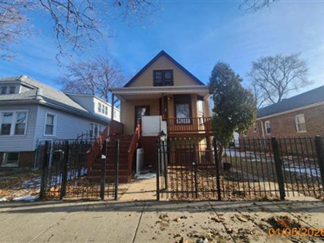 S Essex Ave