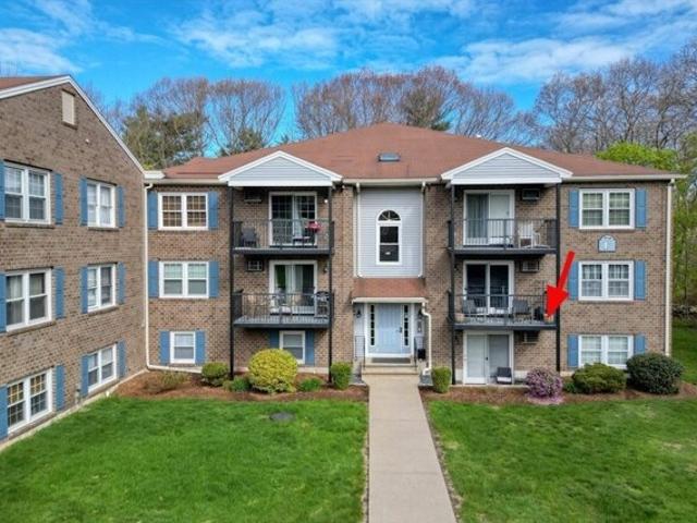 S Franklin St Apt F, Holbrook, Condo For Sale