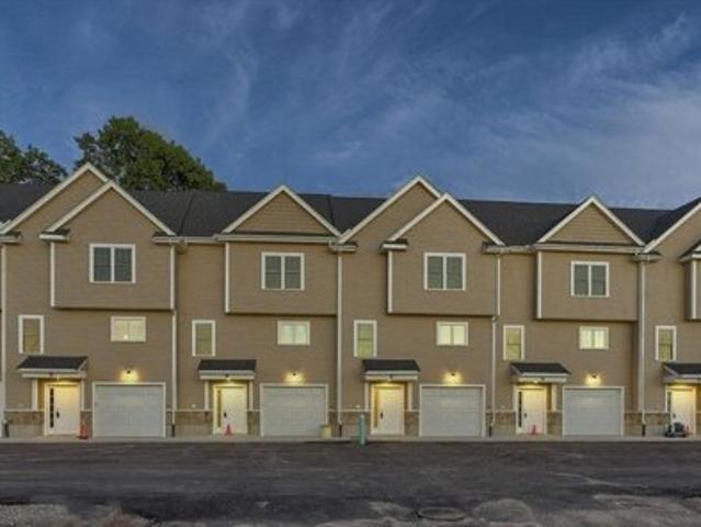 S Franklin St Unit B, Holbrook, Condo For Sale