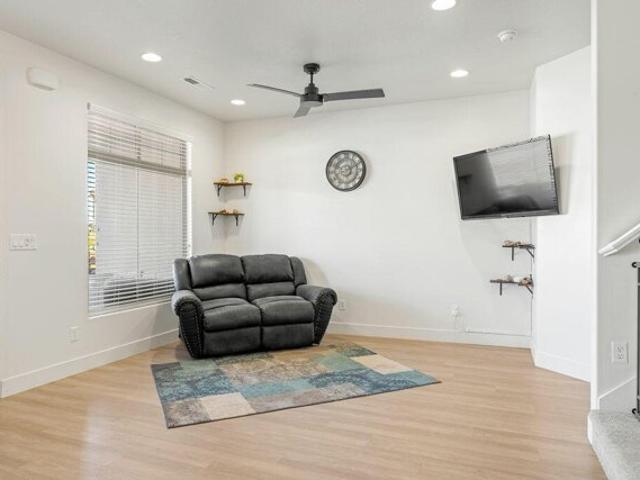 S Guy Ln Unit,ivins, Home For Sale