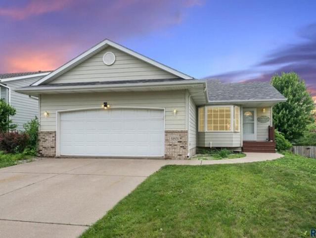 S Galway Ave, Sioux Falls, Home For Sale