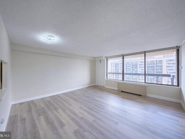 S George Mason Dr Unit N, Falls Church, Condo For Sale