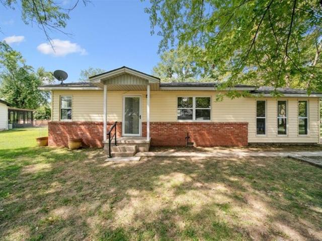 S Gray Ct, Chouteau, Home For Sale