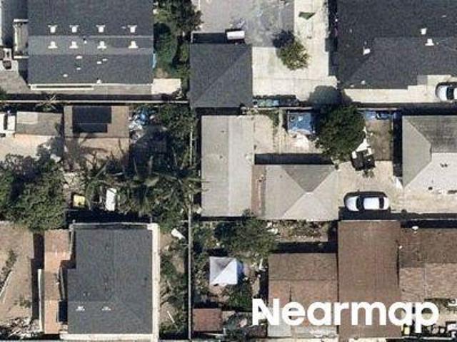 S Grevillea Ave
