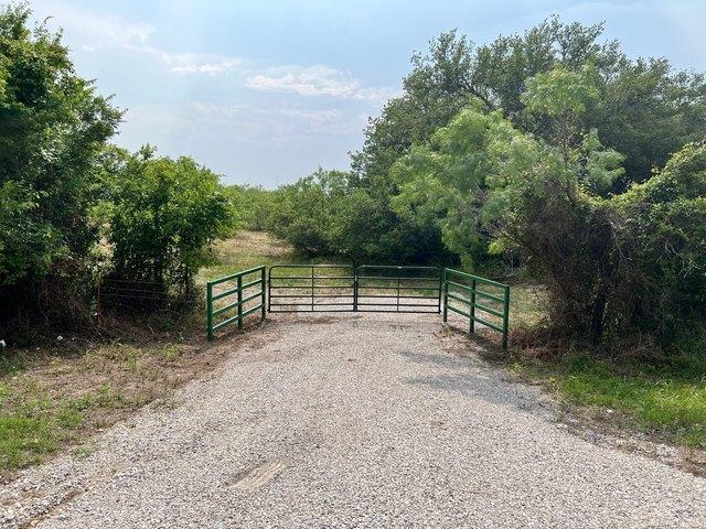 S Highway 16, Comanche, TX 76442