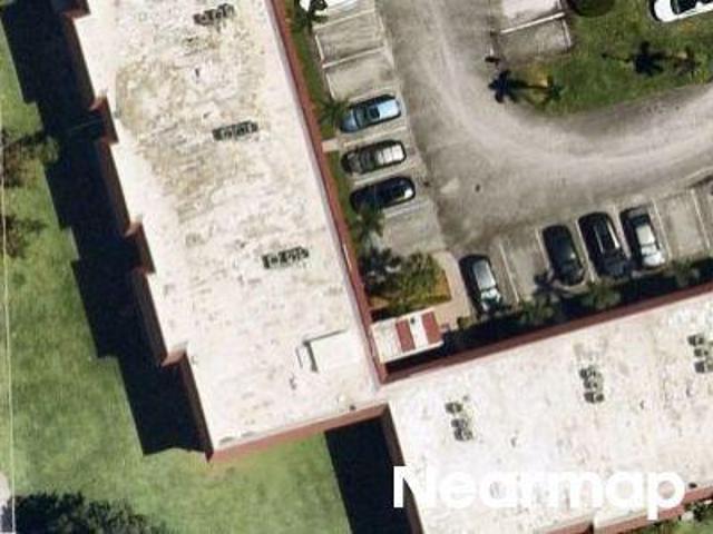 S Hollybrook Dr