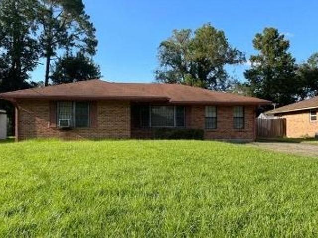 S Howell Dr