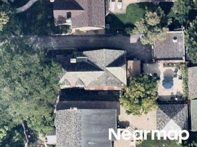 S Hoyne Ave