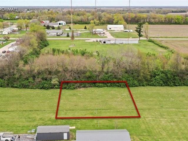 S June St, Jerseyville, IL 62052