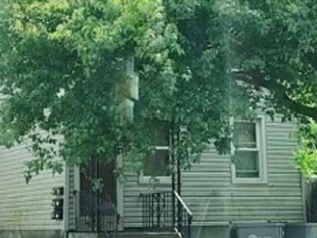 S James St