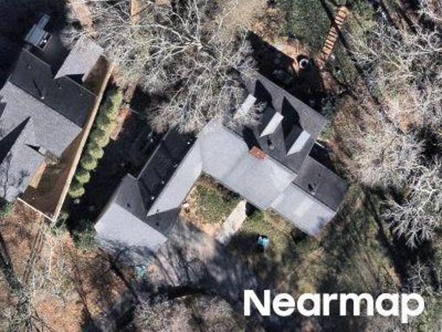 S Johnson Ferry Rd NE