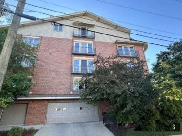 S Kenton Ave 5b
