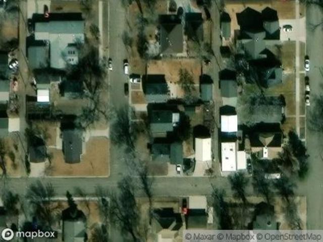 S Lake Ave