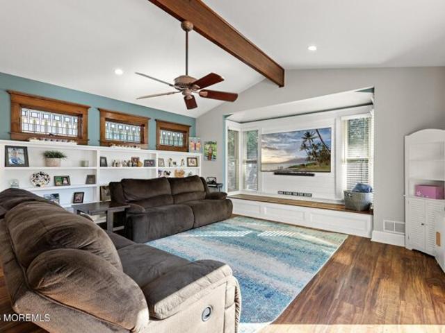 S Lakeshore Dr, Manahawkin, Home For Sale