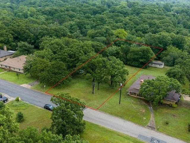 S Lang Ave, Denison, TX 75020