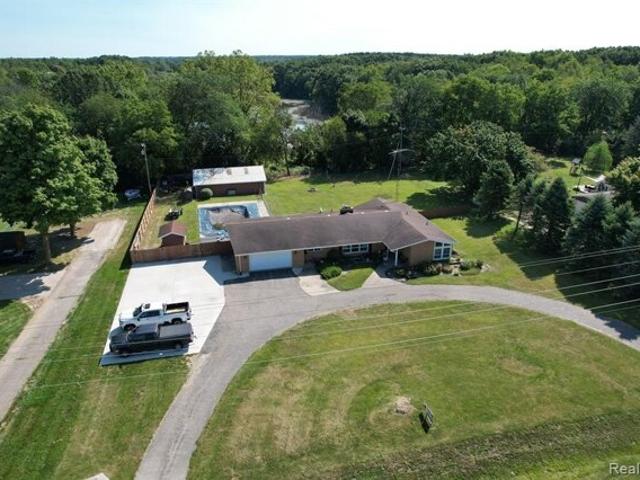 S Lapeer Rd, Lapeer, Home For Sale